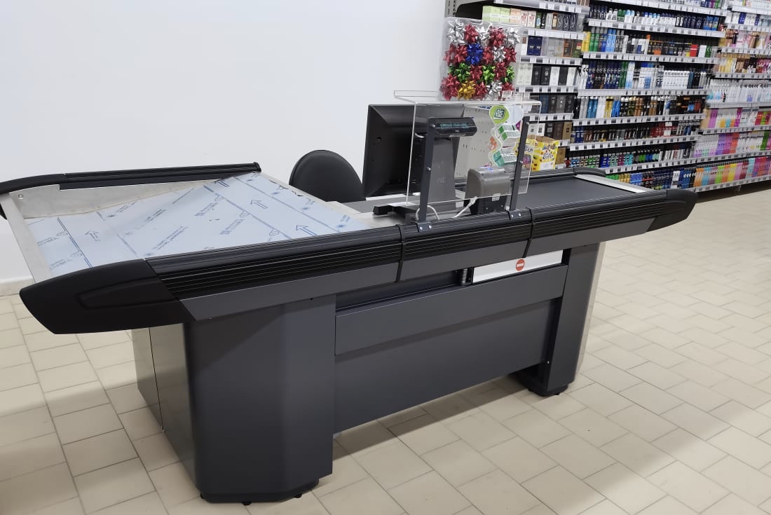 Comptoirs de caisse par umdasch Madosan