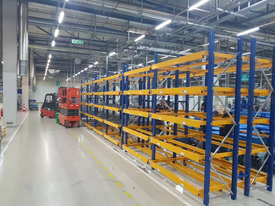 umdasch Madosan’dan Dinamik Kayar Raf