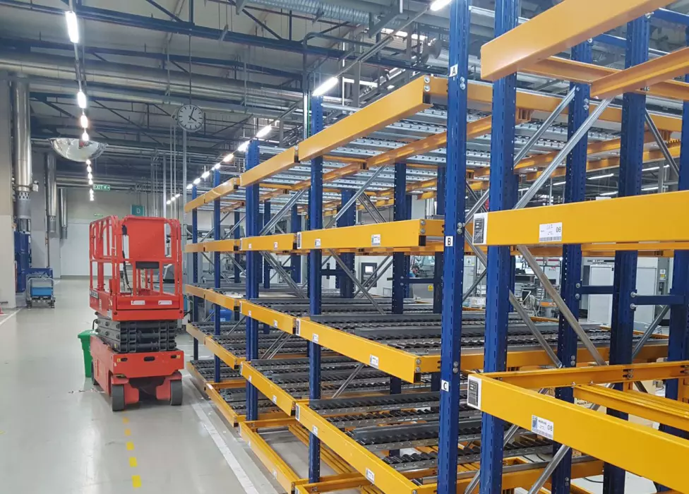 umdasch Madosan’dan Dinamik Kayar Raf